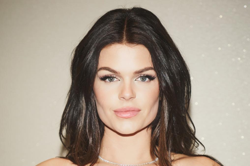 Davina Michelle maakt statement tegen seksuele intimidatie met nieuwe single | Showbizzsite